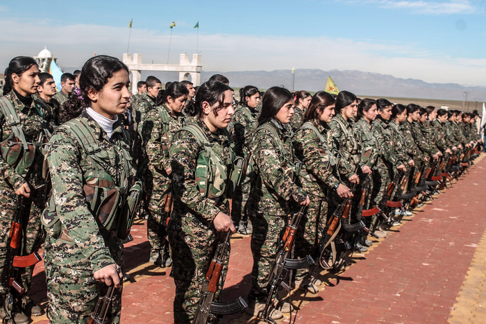 i24NEWS - Female Kurdish fighters are a disruptive force in the battle ...