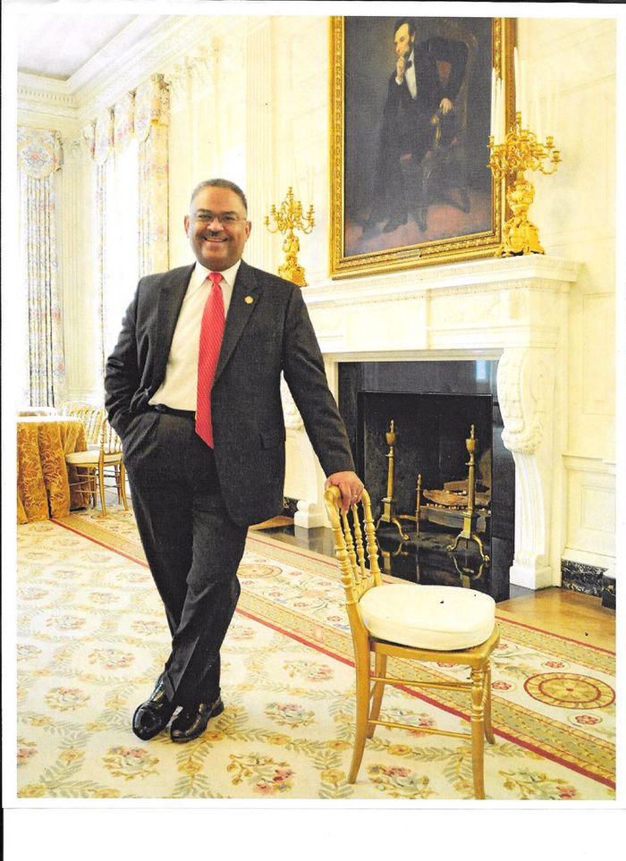 Rear Admiral Stephen Rochon Reveals White House Inside Stories - i24NEWS