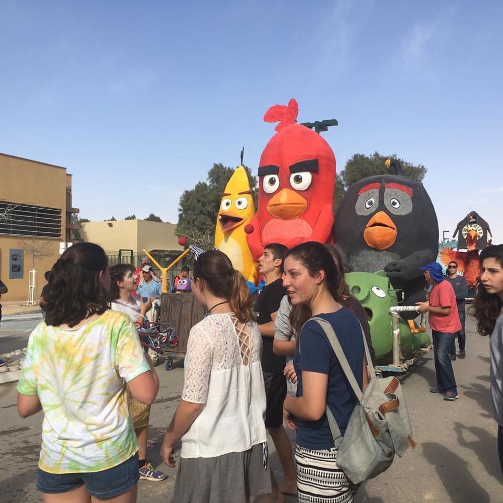 Purim Parade In Israeli Negev Highlights Festivities And Environmental ...