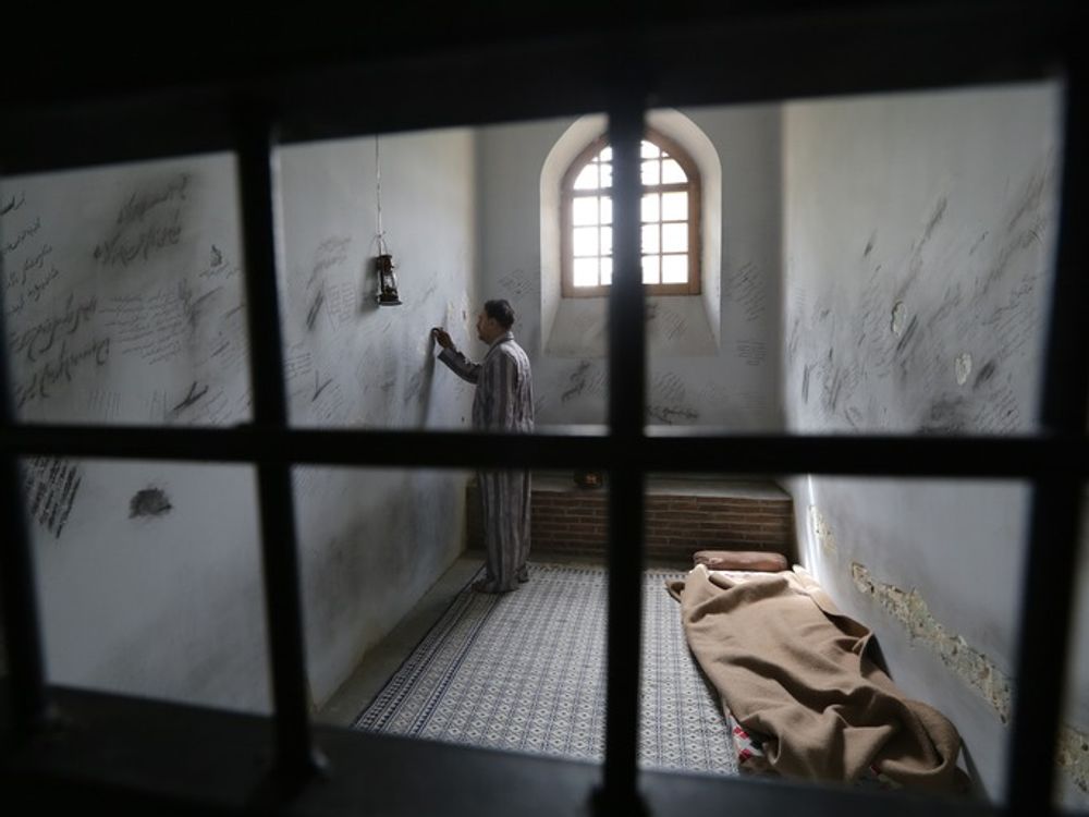 Iran To Free More Than Fifth Of Prison Population For Revolution's ...