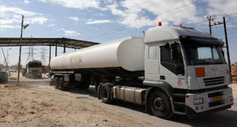 US Destroys More Than 100 IS Oil Tanker Trucks In Syria Strike - i24NEWS