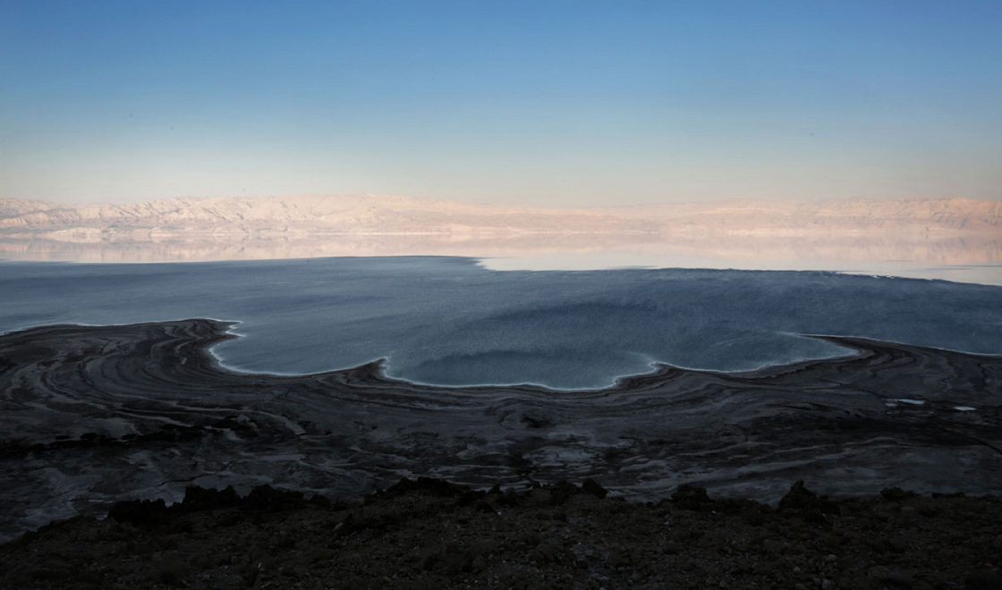 Swimmers Worth Their Salt Cross Shrinking Dead Sea - i24NEWS