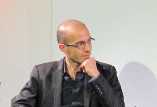 L'auteur Harari Décline Une Invitation Du Consulat Israélien À Los ...