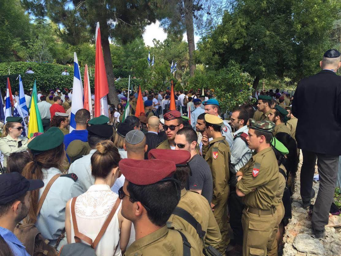 Israel Stands Silent As Country Marks Remembrance Day For Fallen ...