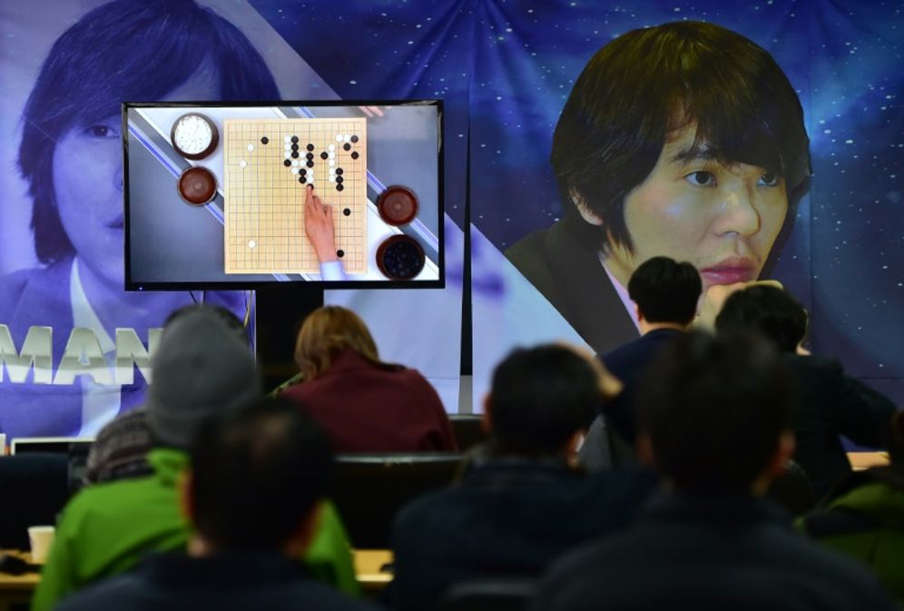 Computer Draws First Blood In Clash With Go Grandmaster - i24NEWS