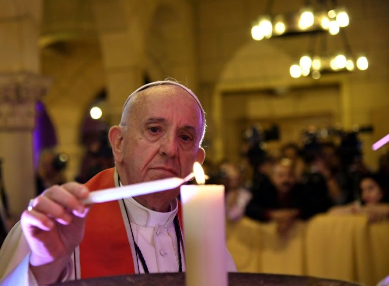 Pope Francis Leads Mass For Thousands Of Egyptian Catholics - i24NEWS