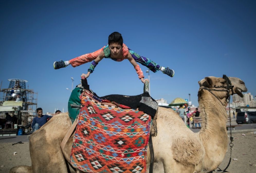 Gaza's 'Spider-Man' Contortionist Enters Record Books - i24NEWS