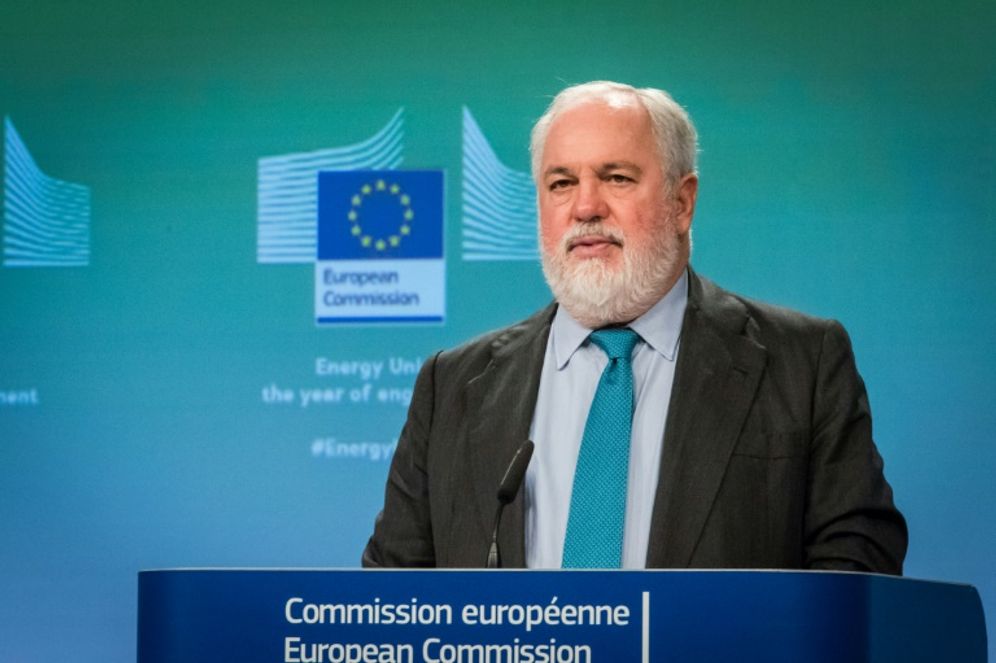 EU Commissioner In Iran In Bid To Protect Trade Ties - i24NEWS