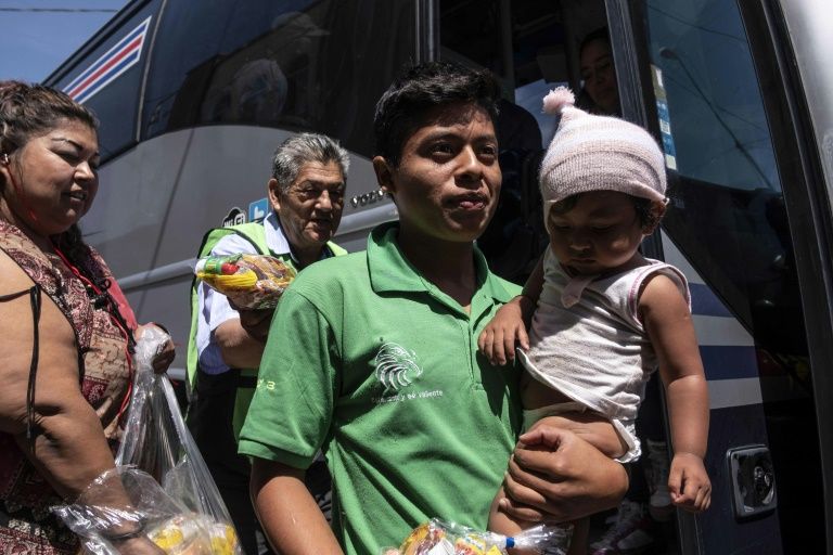Migrant Caravan Arrives At US-Mexican Border - i24NEWS