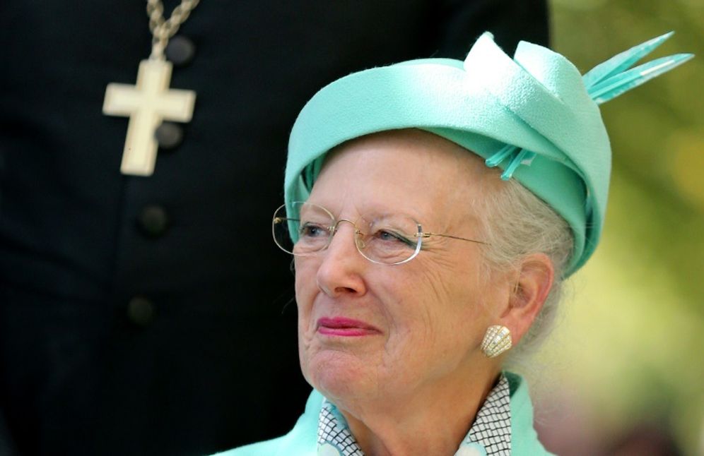 La Reine Du Danemark Annonce Abdiquer Le 14 Janvier Après 52 Ans De ...
