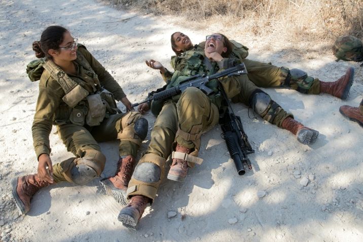 i24NEWS - Record number of women signing up for Israeli army's combat units