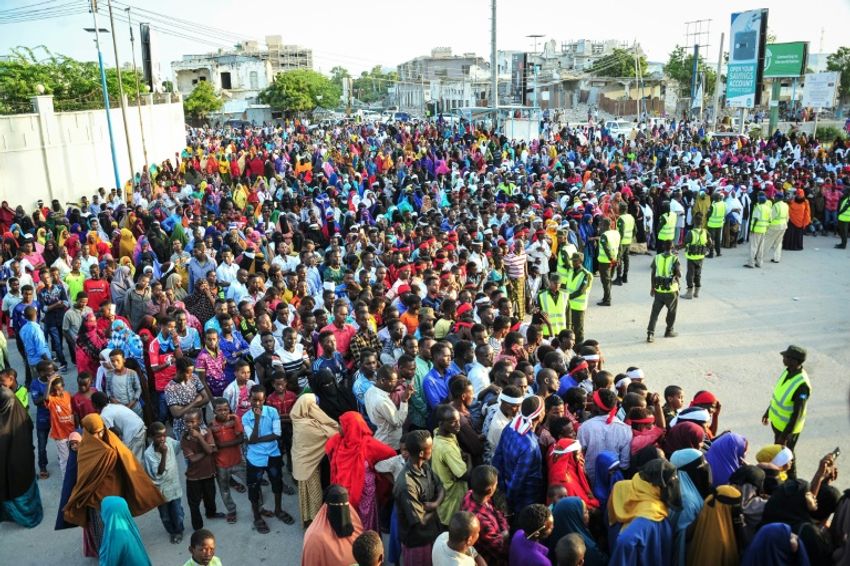 i24NEWS - Thousands of Somalis protest against Al Shabaab after deadly ...