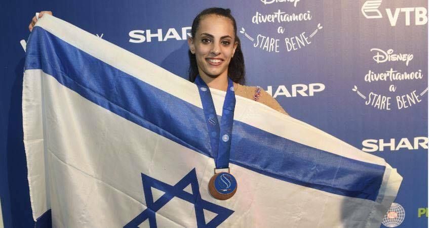 Le Bronze Pour L'israélienne Linoy Ashram Aux Mondiaux De Gymnastique ...