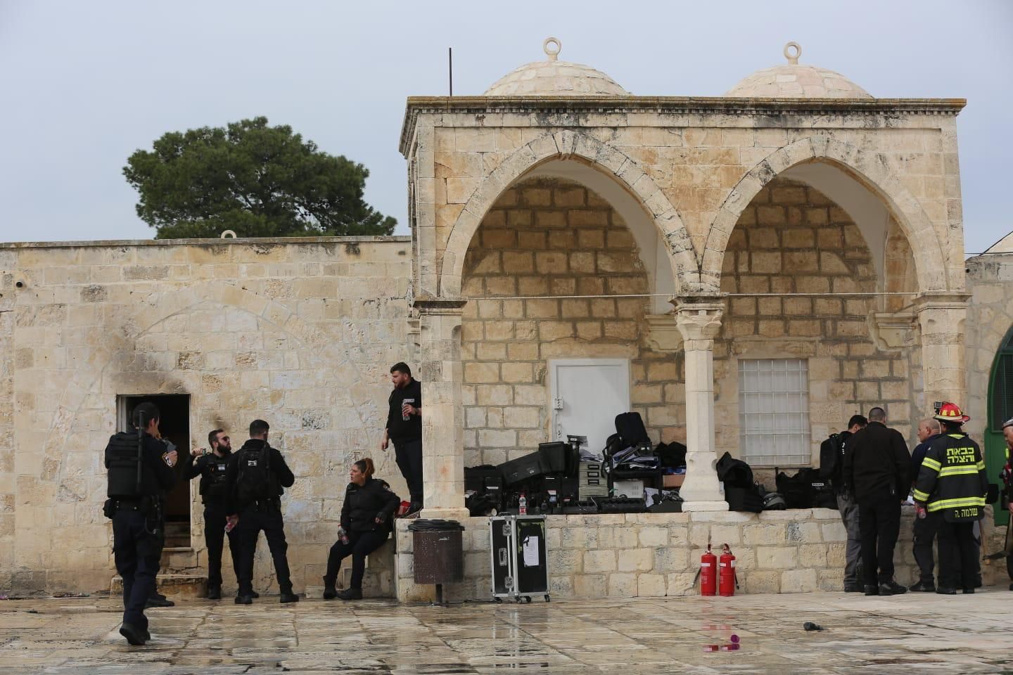 Israel Orders Closure Of Disputed Temple Mount Structure - i24NEWS