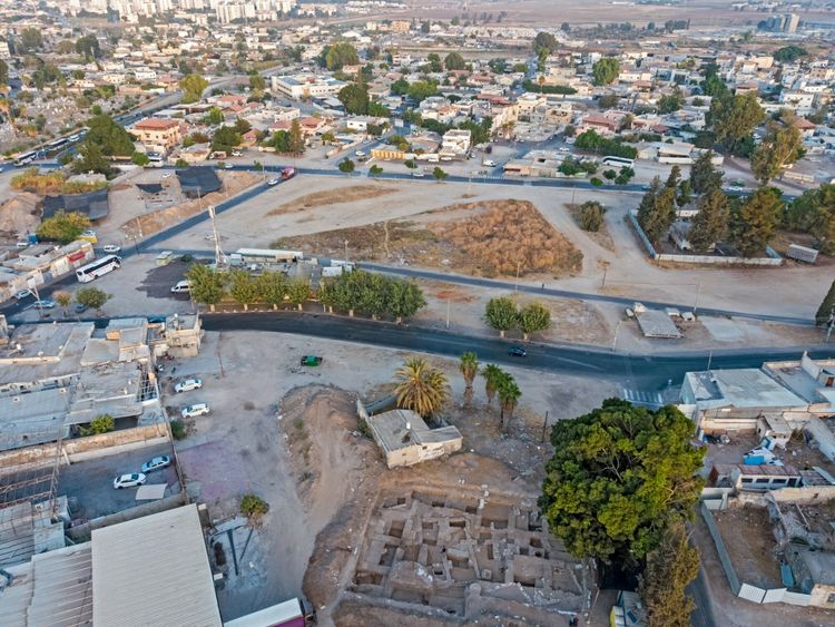 The Last Rebellion: Hoard Of Coins Reveals Lod's Ancient History - i24NEWS