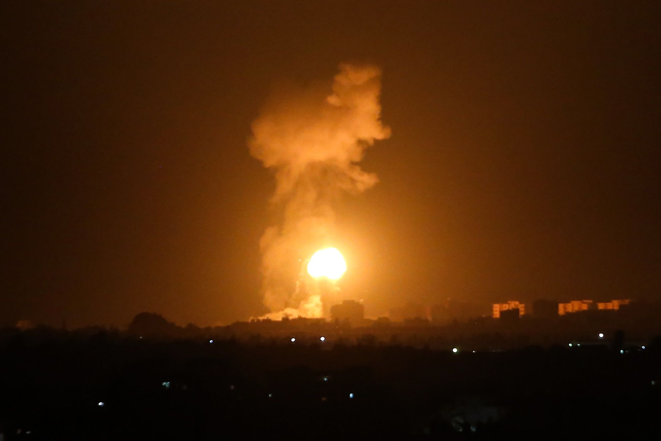 IDF Attacks Targets In Gaza In Response To Incendiary Balloons, Border ...