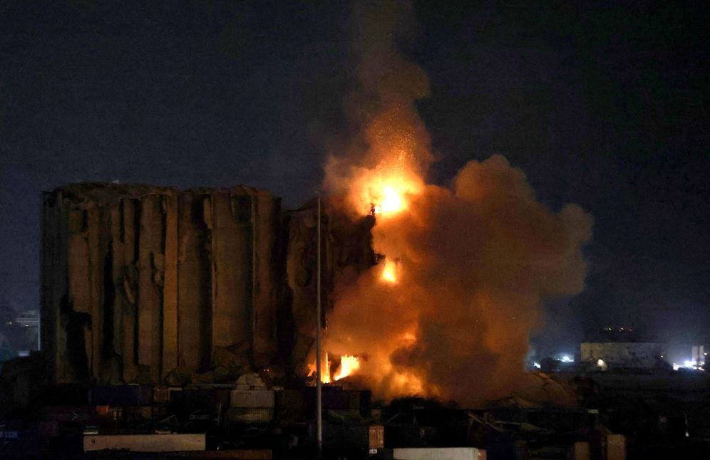 Port De Beyrouth: Une Nouvelle Partie Des Silos S'effondre - i24NEWS