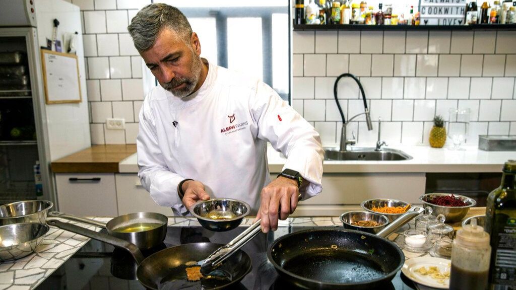 Israel Becomes First Nation To Approve Lab-grown-meat Sales - i24NEWS