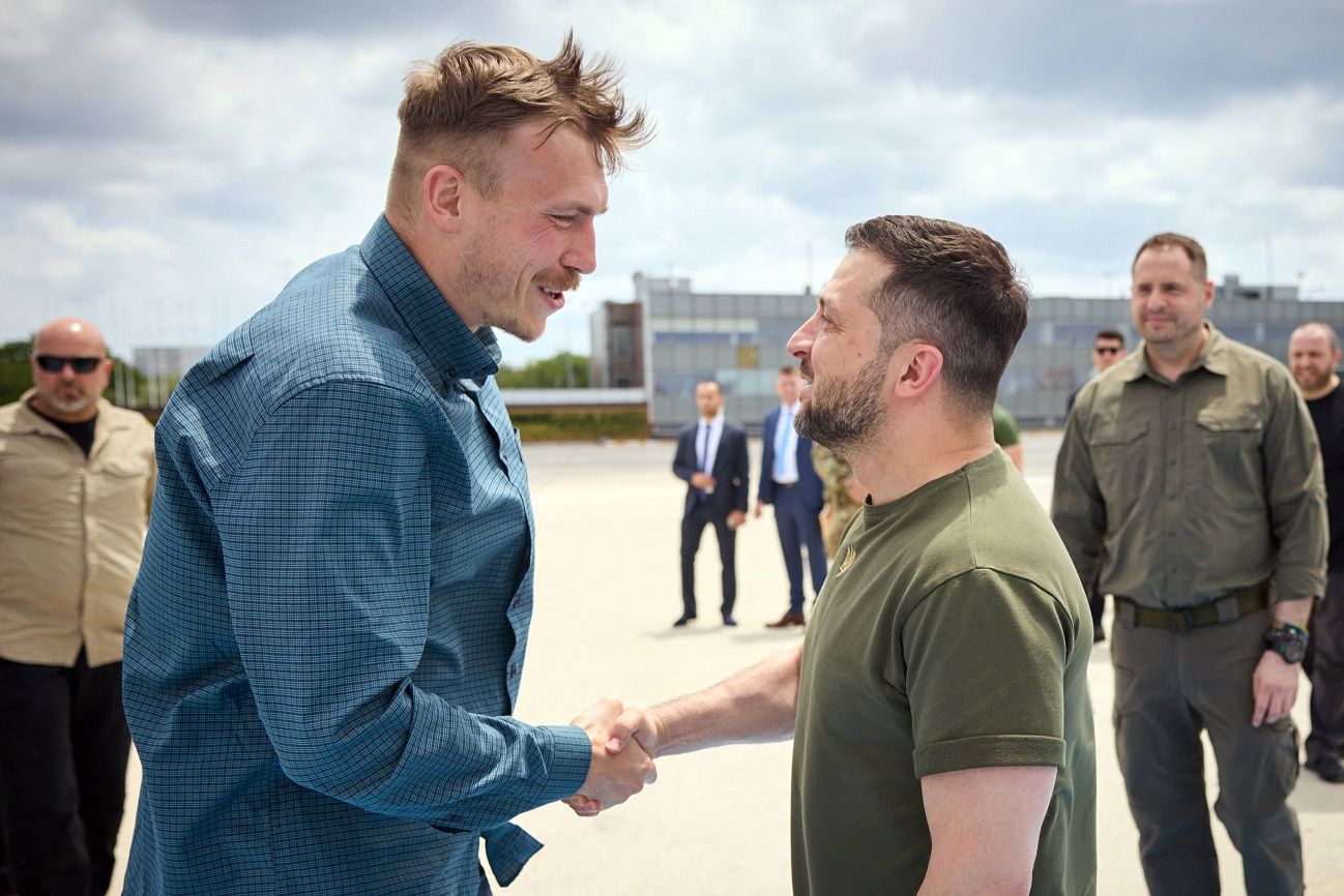 Return Of Ukrainian Commanders Sent To Turkey In Swap Sparks Moscow ...