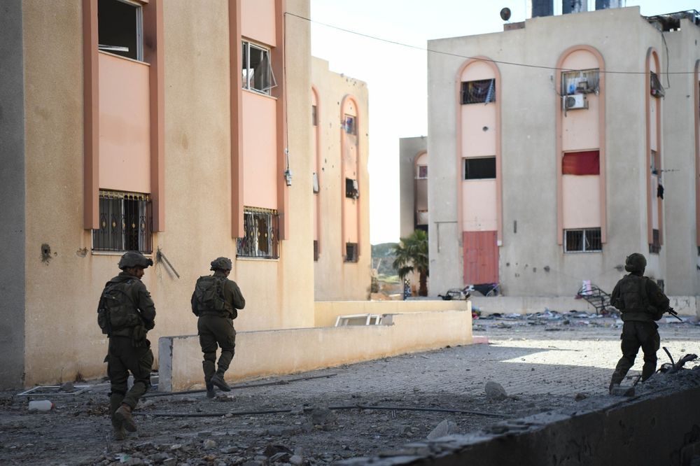 IDF Begins Operating At Al Amal District In Khan Yunis Targeting ...