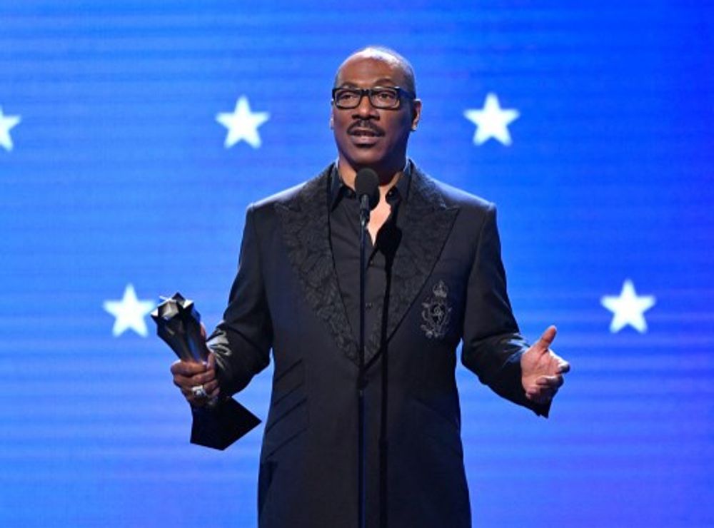 Le Golden Globe "Lifetime Achievement Award" Sera Décerné À Eddie ...