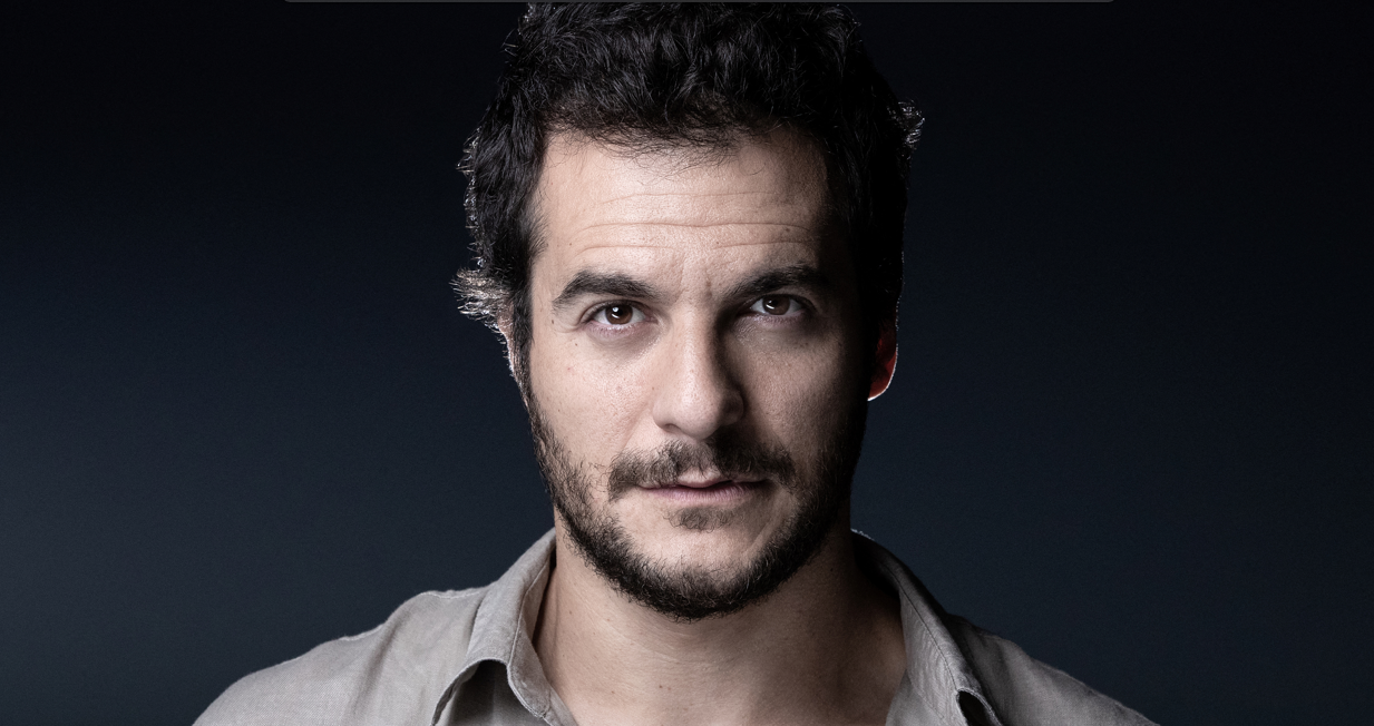 Amir Remporte Le Trophée De La "chanson De L'année" Pour La Quatrième ...
