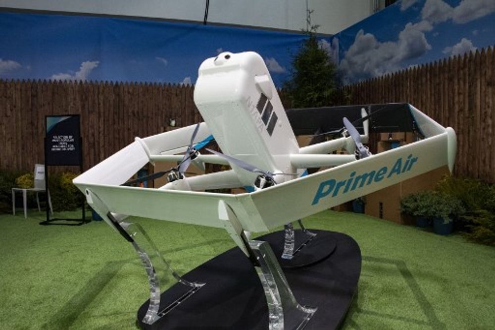 Un Drone Spatial De L'armée Américaine De Retour Sur Terre Après 908 ...