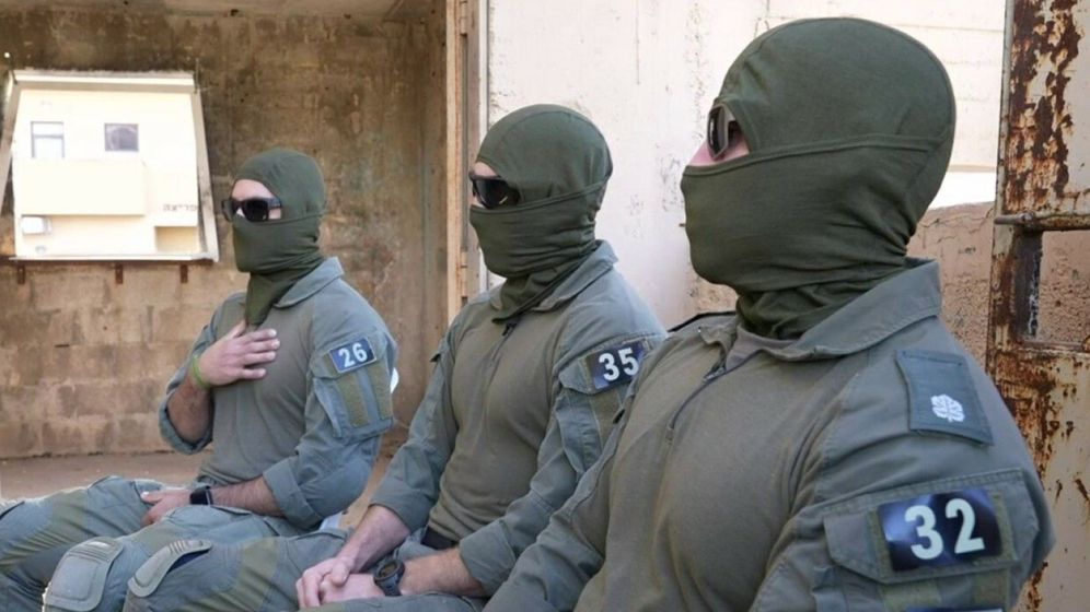 'I Felt Like I Was Rescuing My Own Father': SWAT Team Members Recount ...