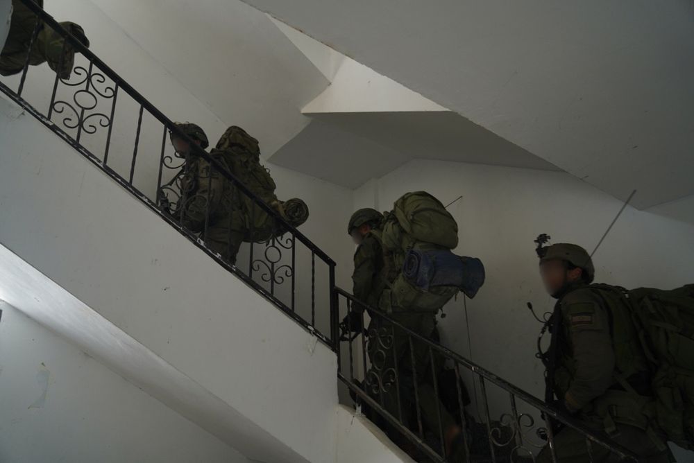 Rescue Under Fire: IDF Footage Shows Close-quarters Fighting In Khan ...