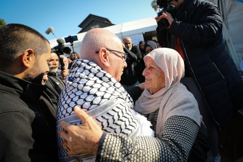 Terrorist Who Murdered Israeli Soldier Released From Prison After 40 ...