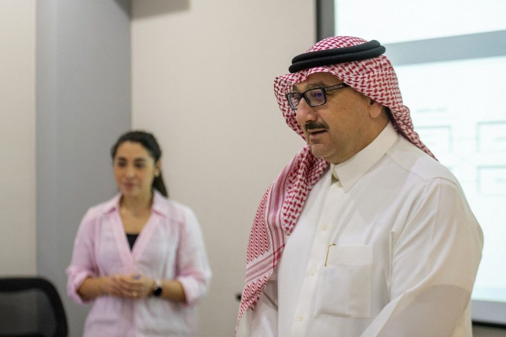 L'Arabie Forme Des Milliers De Saoudiens Au Secteur Du Tourisme - i24NEWS