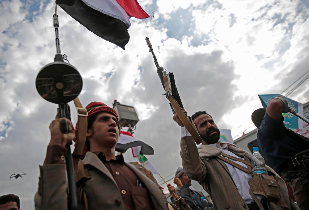 Yémen: La Coalition Arabe Lance Des Raids Aériens Sur Des Cibles ...