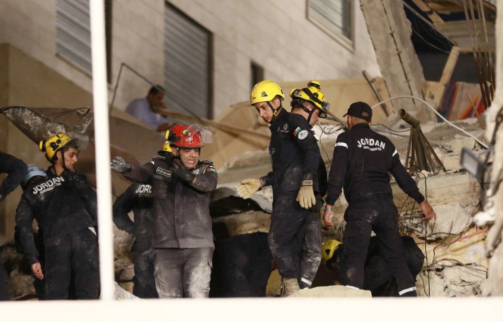 Jordan: 5 Dead, 14 Injured In Building Collapse - i24NEWS
