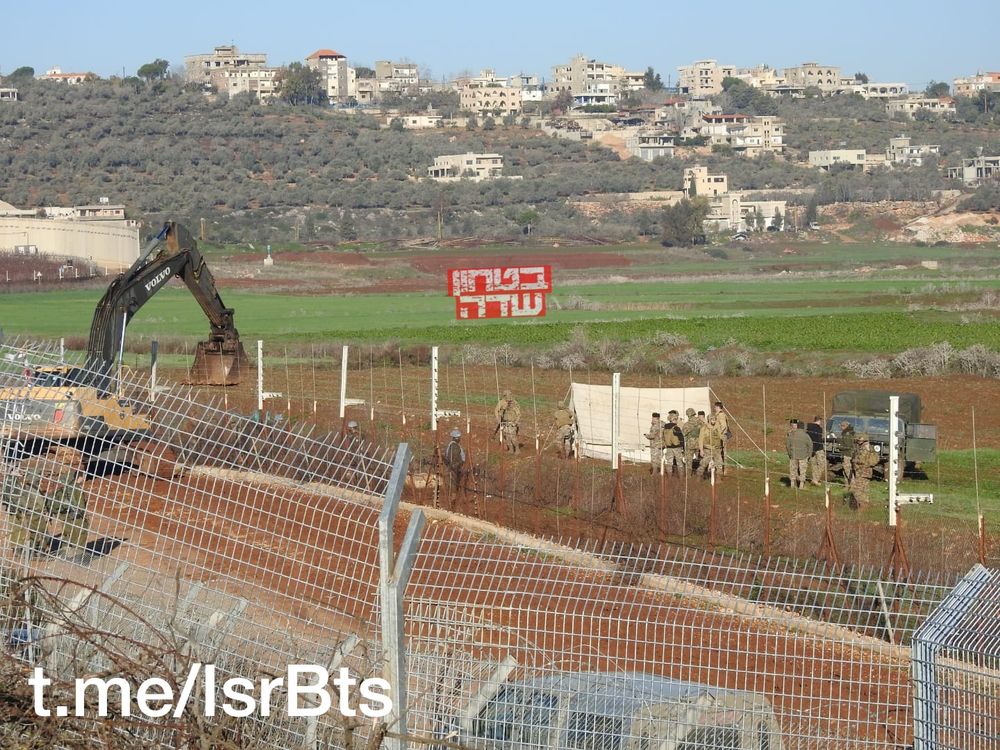 Israel Forced To Stop Work On Lebanon Border Fence Over Territory ...