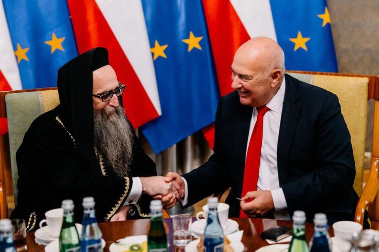 L'influence Internationale Du Rabbin Yoshiyahu Pinto - i24NEWS