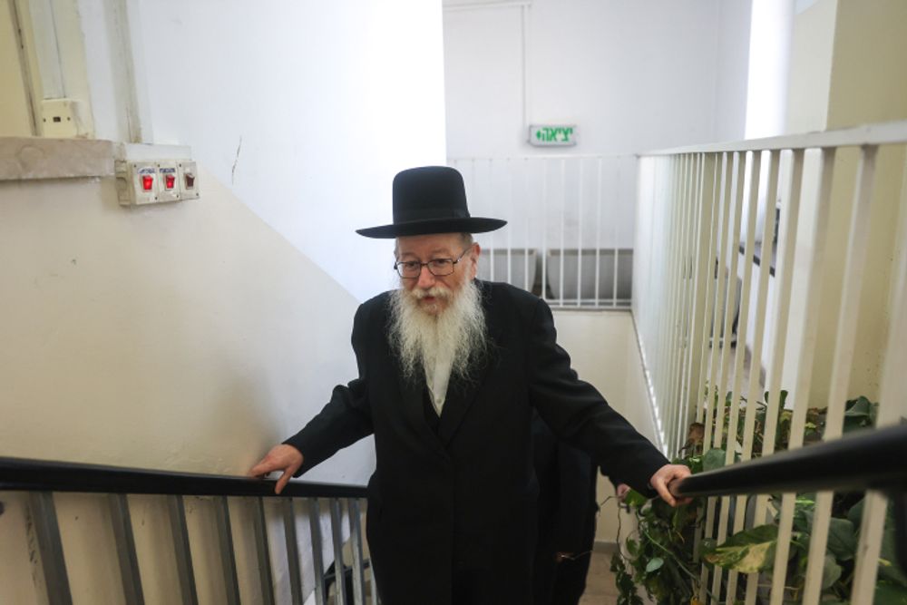 Israel: Ex-lawmaker Yaakov Litzman Convicted Of Breach Of Trust - i24NEWS