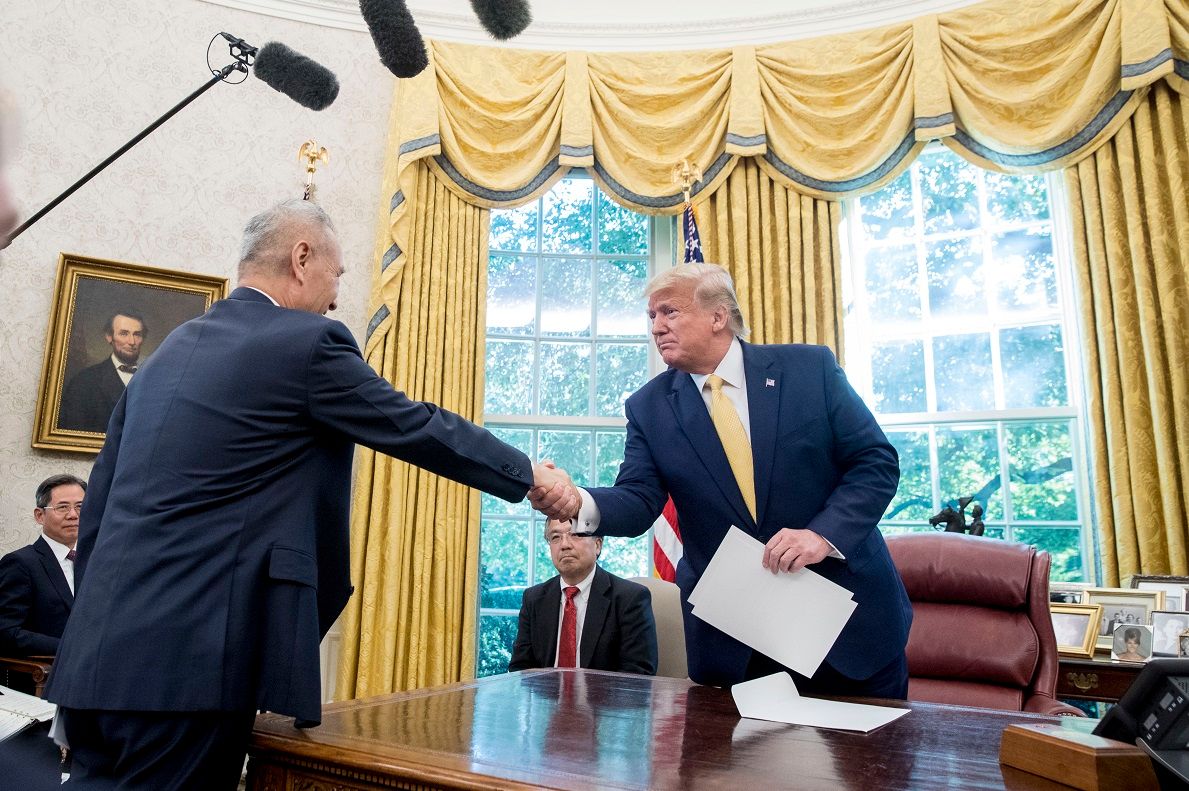 Trump Announces 'Phase 1' Deal With China, Postpones Tariffs - i24NEWS