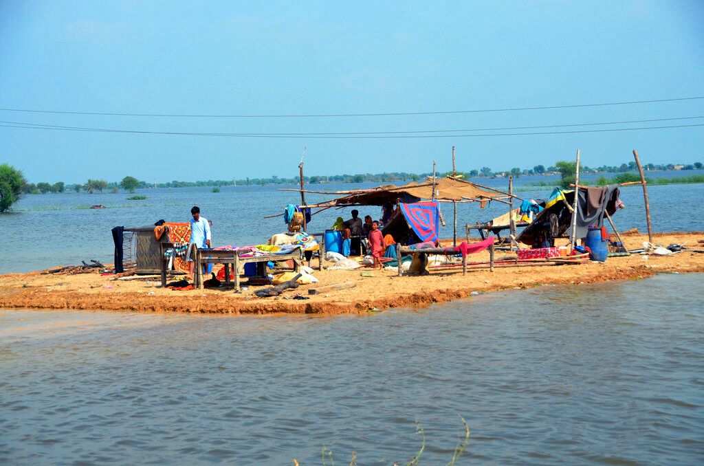 Pakistan Looks 'like A Sea' From Floods, Says PM Sharif - i24NEWS