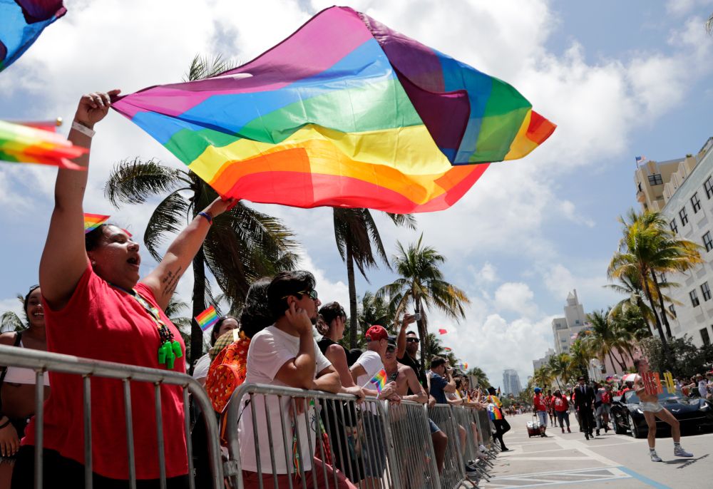 One Killed As Truck Hits Crowd At Florida Pride Parade - i24NEWS