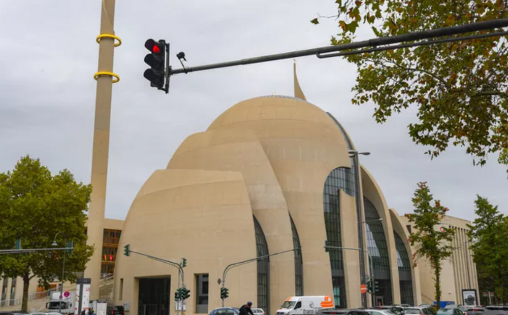 Allemagne : La Principale Mosquée De Cologne Va Diffuser L'appel Du ...
