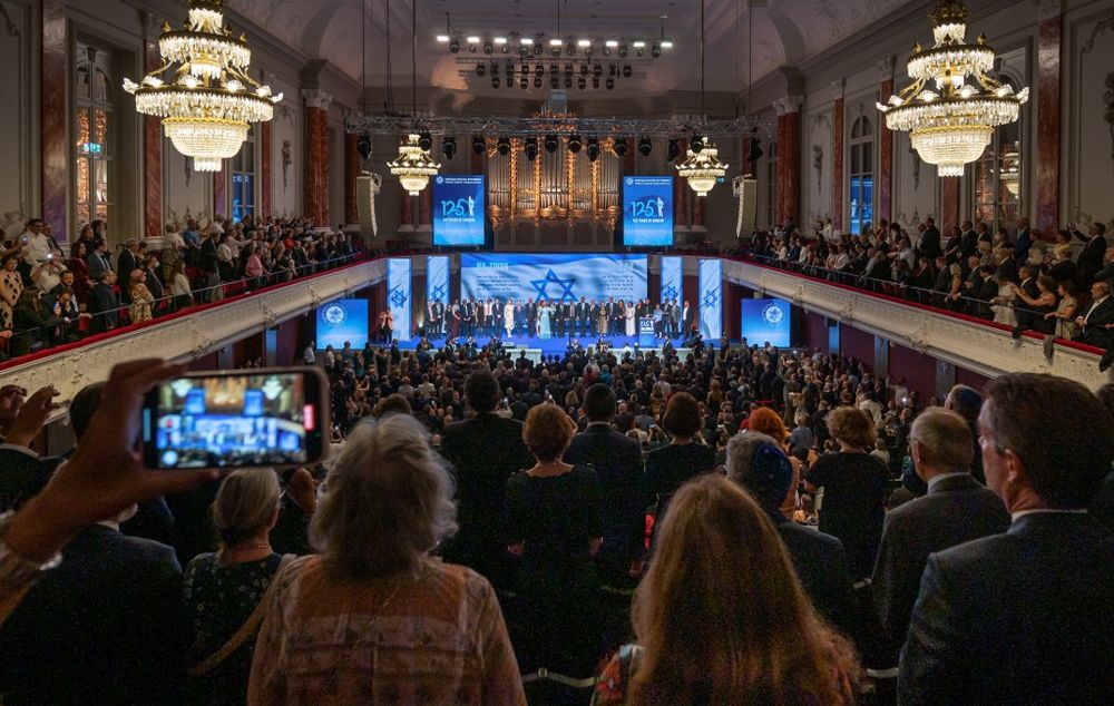 Le Congrès Sioniste Se Réunit À Jérusalem Pour Marquer Les 75 Ans D ...