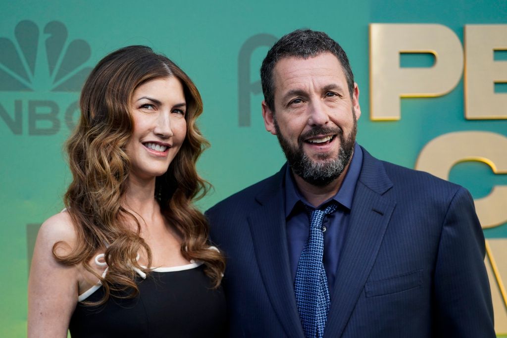 Adam Sandler Honored As 'Icon' At People's Choice Awards - i24NEWS