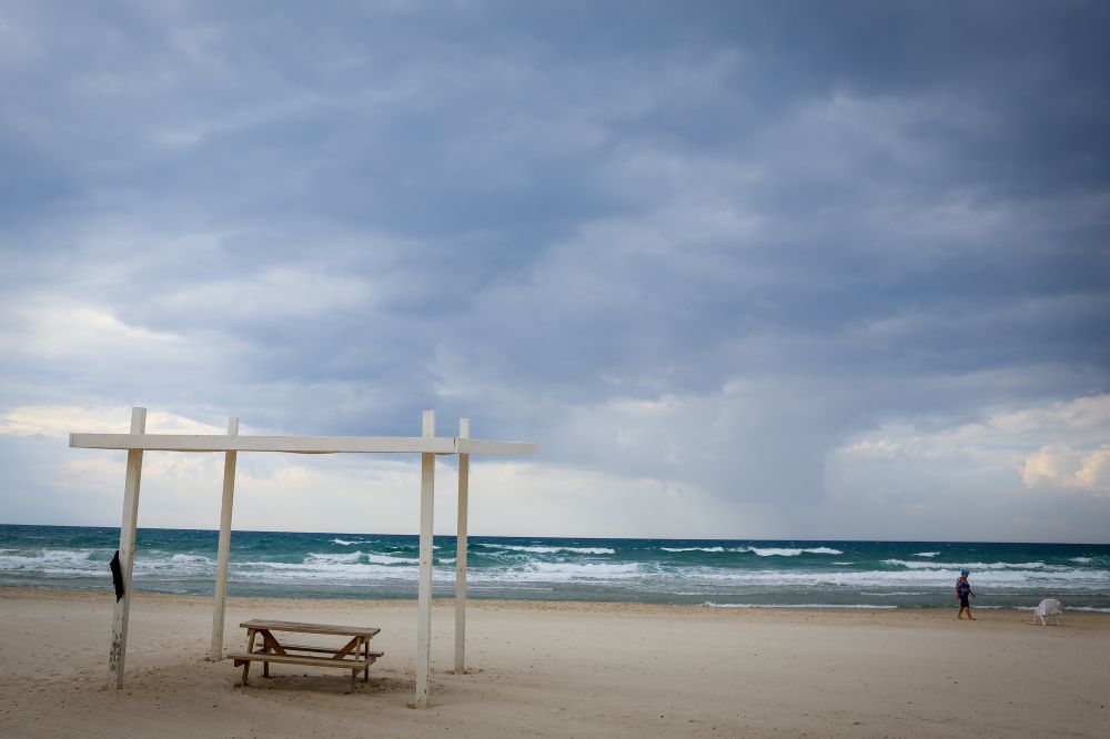 תחזית מזג האוויר: התחממות קלה אך עדיין קר מהרגיל לעונה - i24NEWS