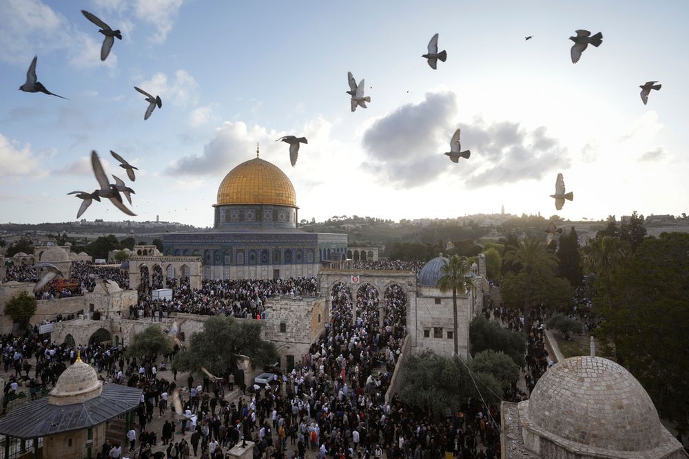 Muslims Celebrate Eid Al-Fitr With Feasts, Marking End Of Ramadan - i24NEWS