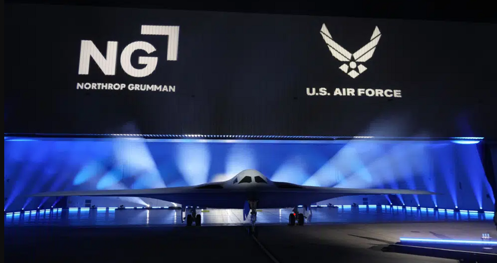 U.S. Debuts Its New Stealth Bomber, The B-21 Raider - i24NEWS