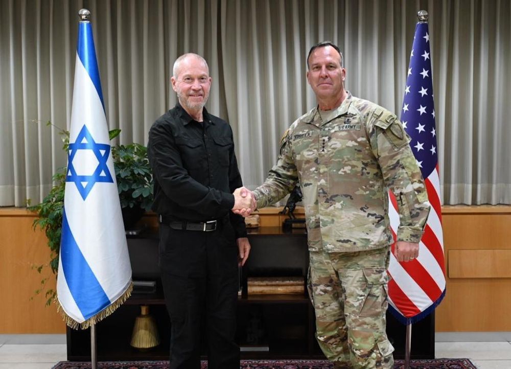 Le Ministre Israélien De La Défense Yoav Galant Rencontre Le Général US ...