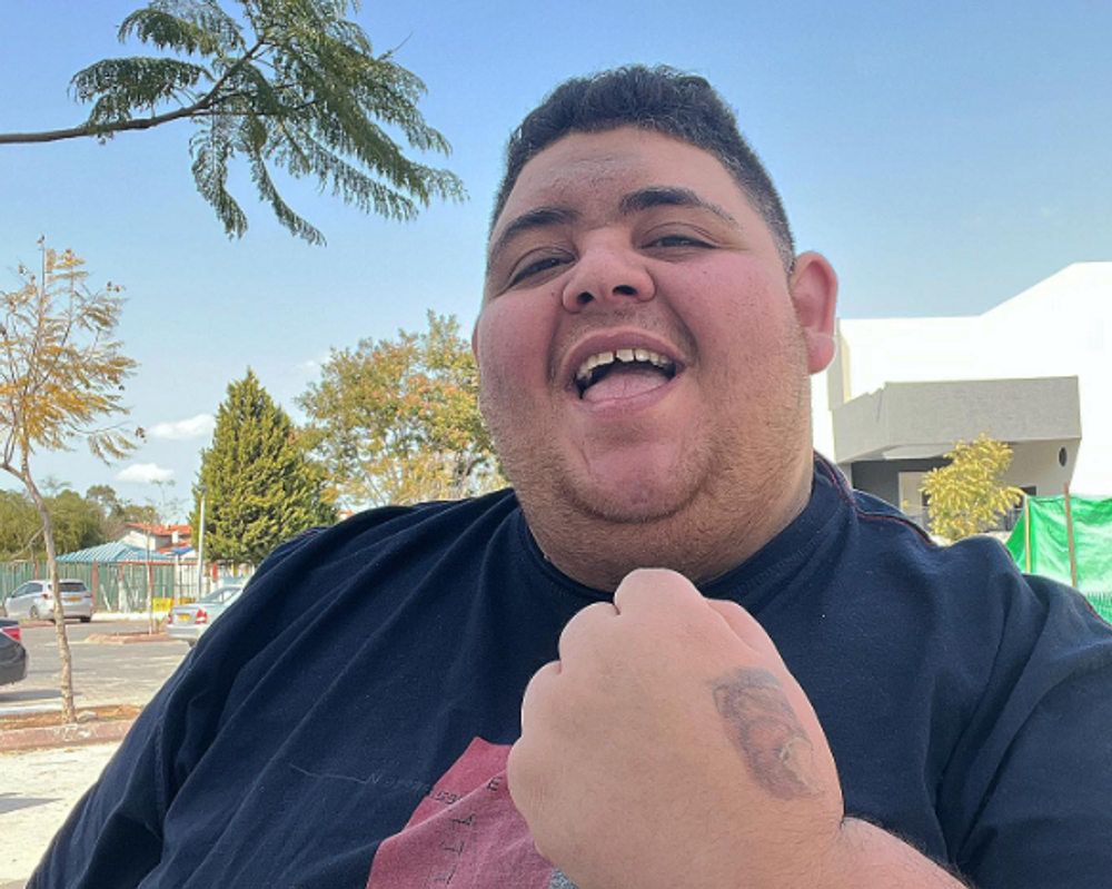 Israël: Idan Ohayon, La Star Des Réseaux Sociaux Aux Milliers D'abonnés ...