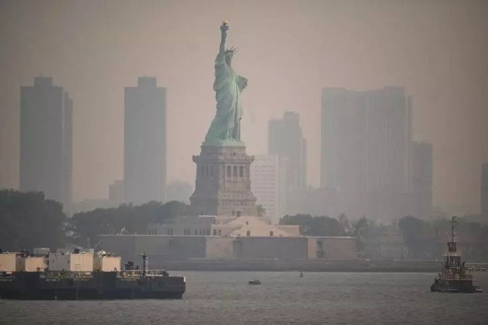 Brouillard Orange Et Air Irrespirable À New York À Cause D'incendies Au Québec - i24NEWS