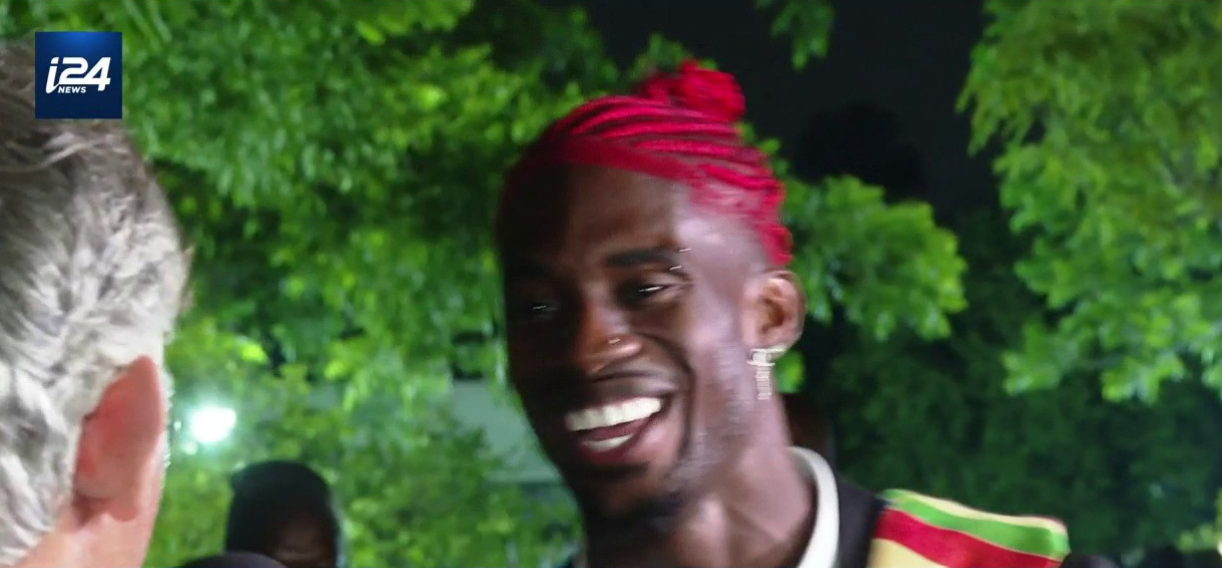 Le Chanteur Stéphane Legar Se Réjouit Des "connexions Entre Israël Et L ...