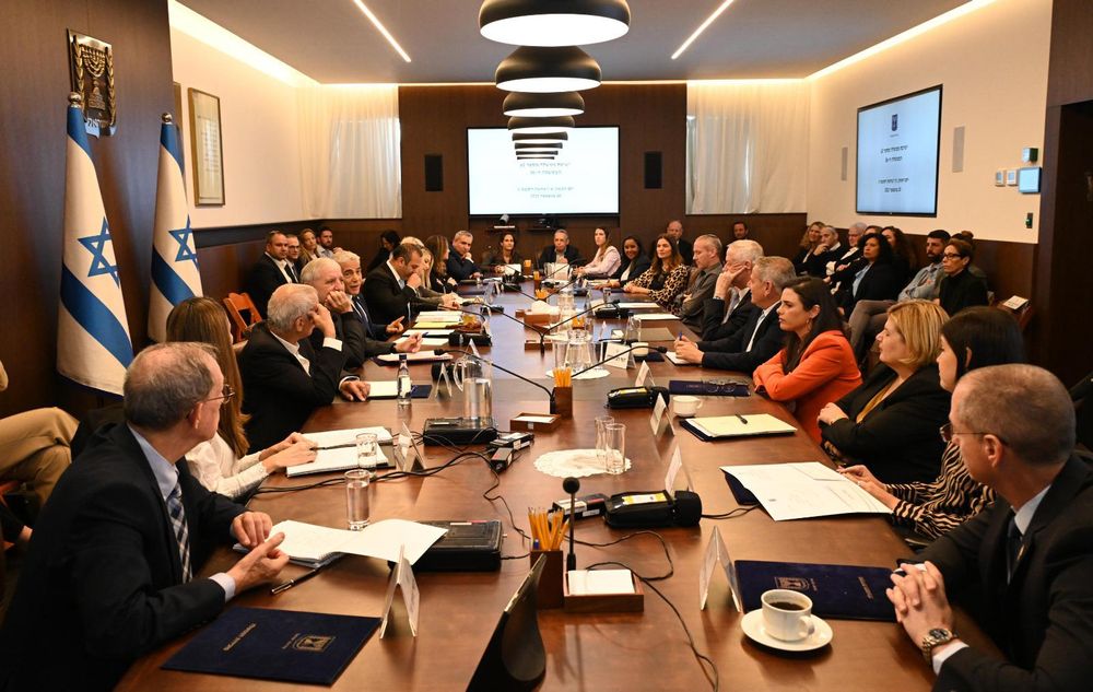 Israel's Lapid Gives Last Cabinet Meeting As PM - I24NEWS - i24NEWS